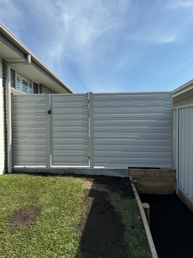 Aluminium Louvres in Taree | Mid Coast Boundary Fencing