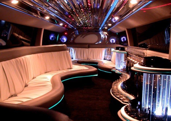 Prom Limousine Rentals | New Orleans