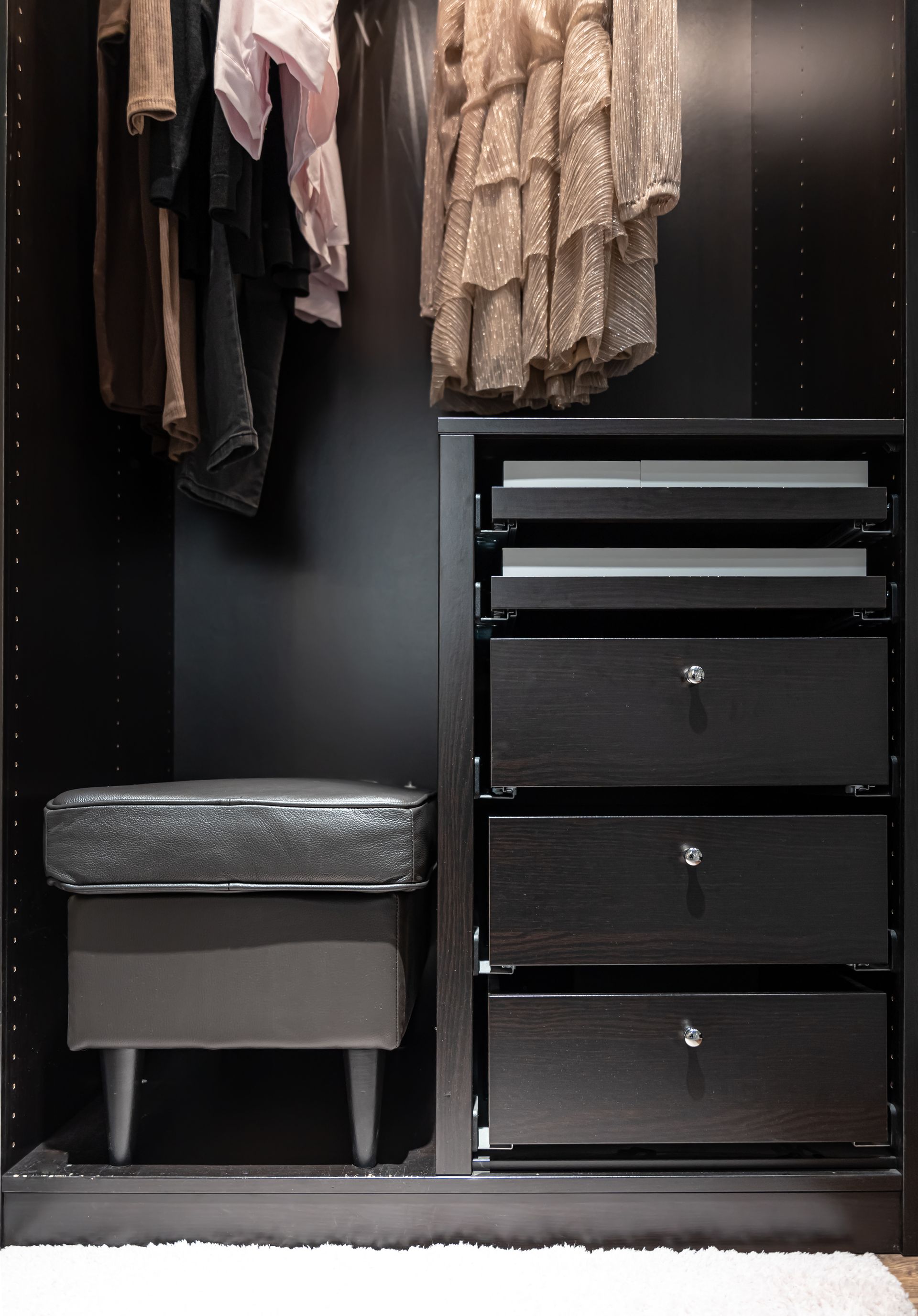 Walk In Closets in the GTA | Marca Kitchens and Design