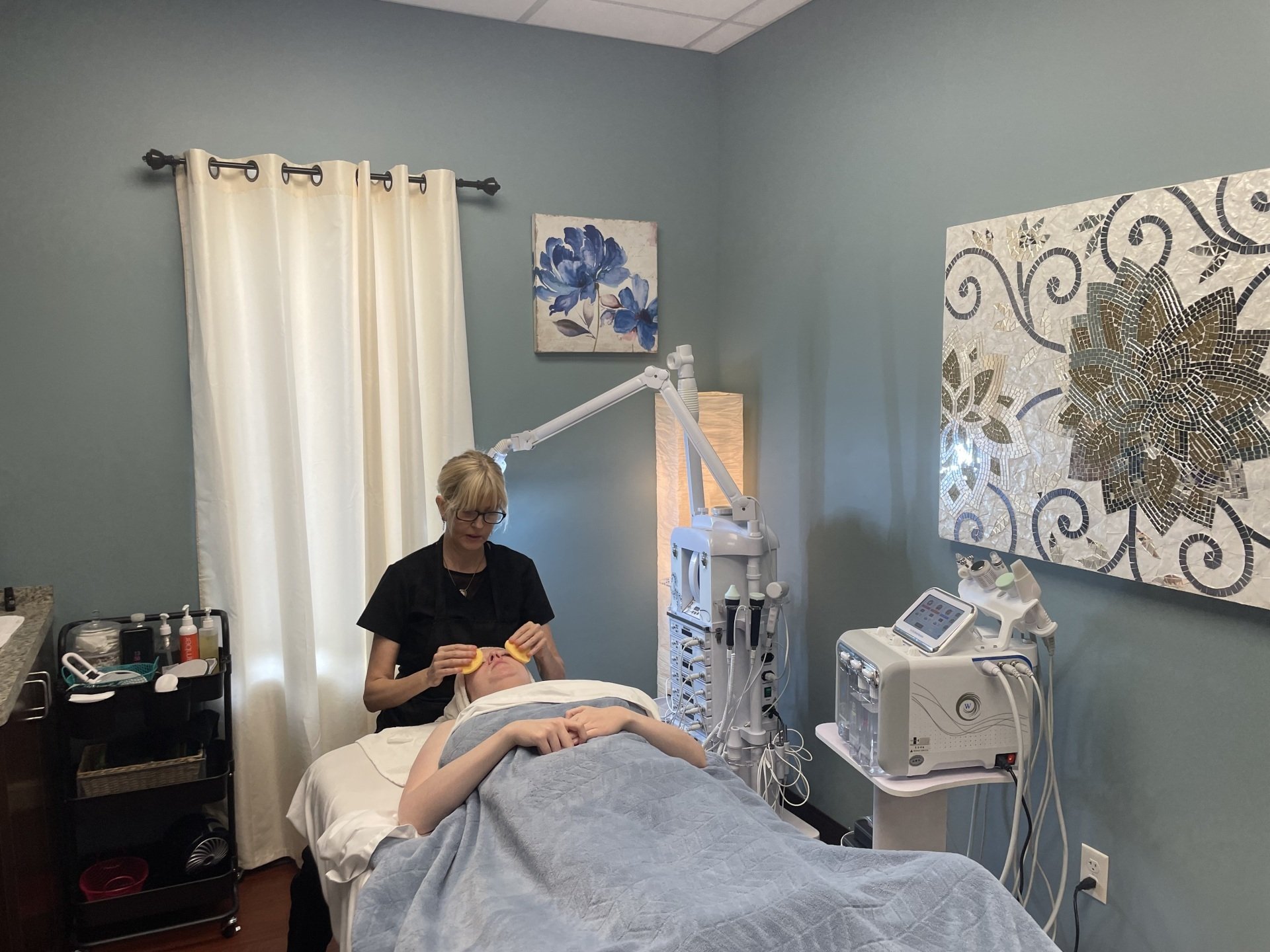Lava Massage & Skincare