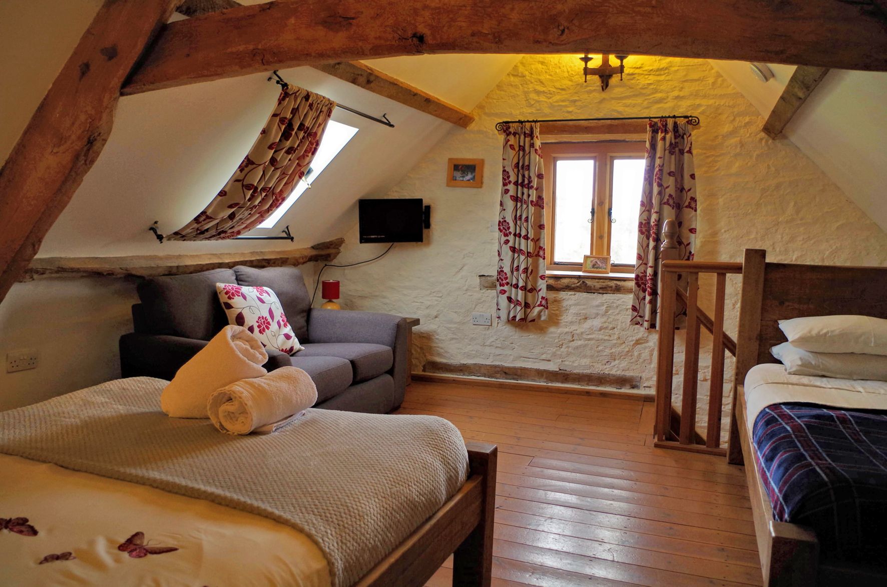 Brynich Farm Cottages I Brecon Beacons I Gallery