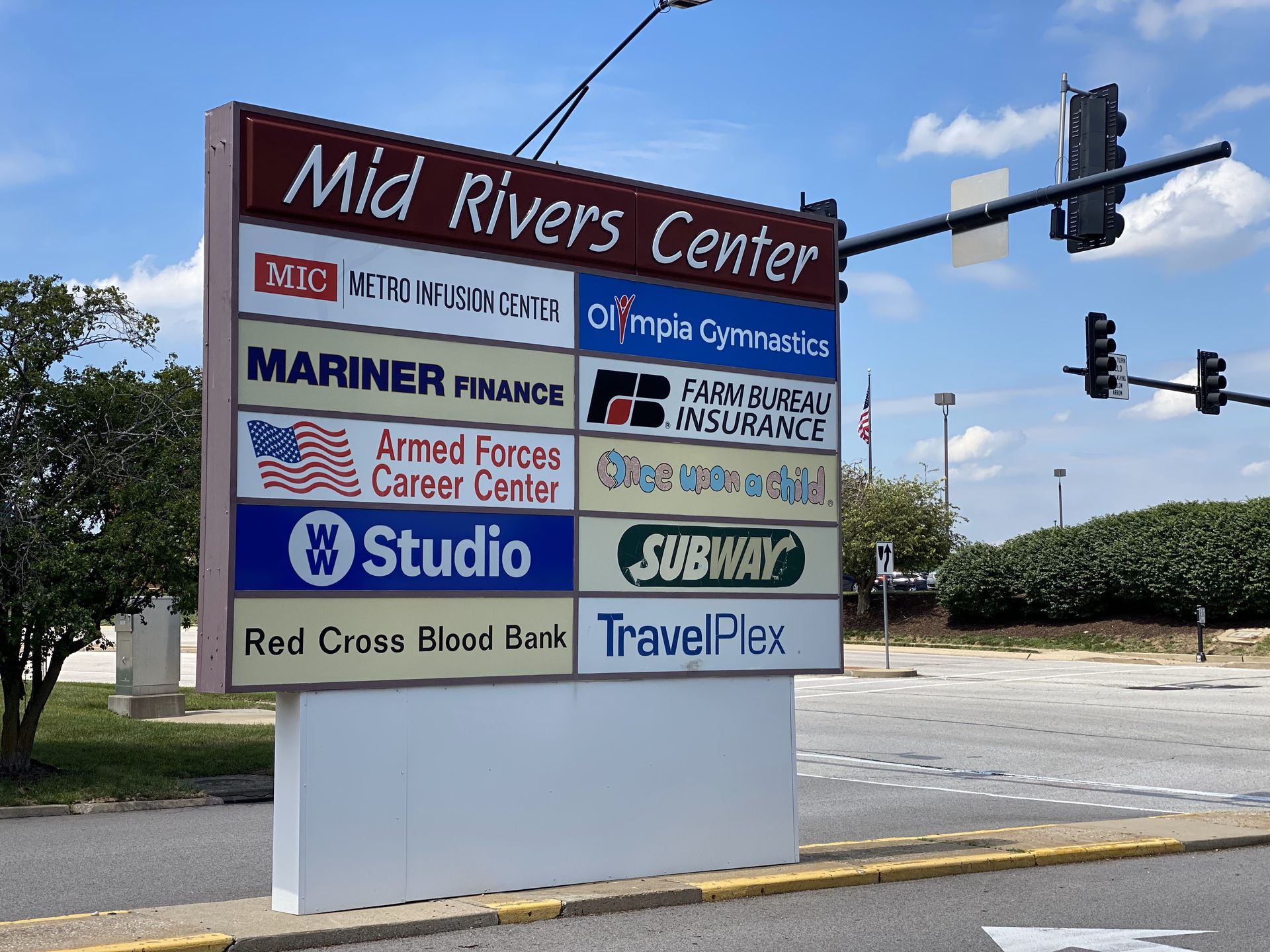 Mid Rivers Center in St Peters, MO | Jones Realty