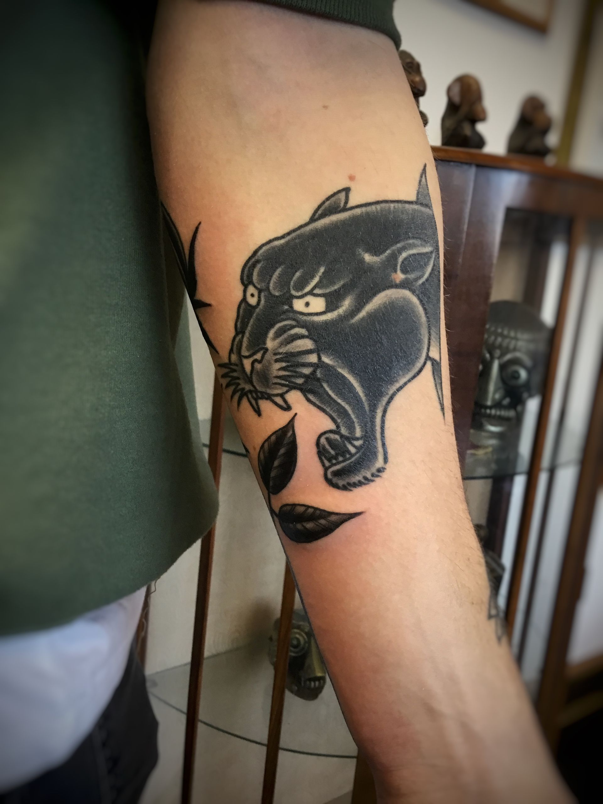 Warren Coates | Avinit Tattoo Studio