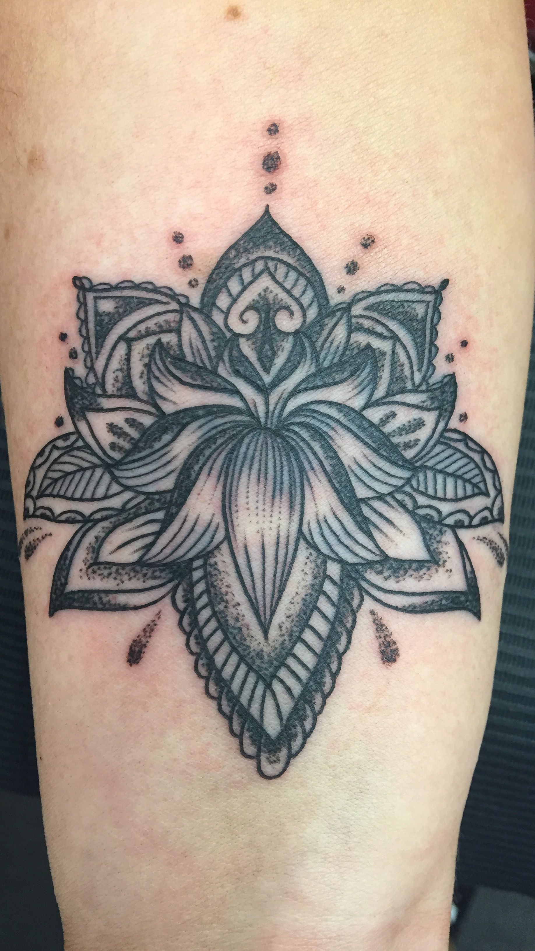 Warren Coates | Avinit Tattoo Studio