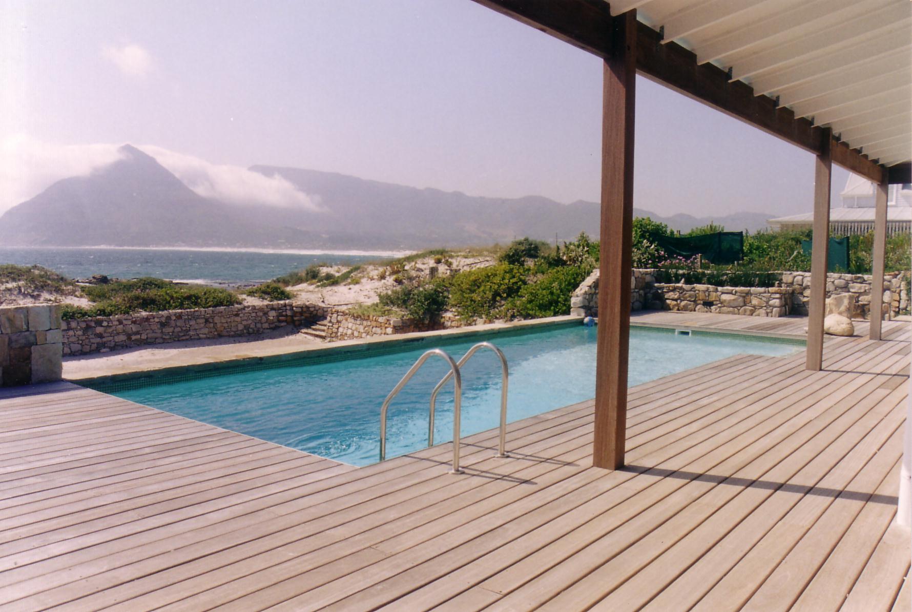 Swimming pool installers Cape Town | Suburban Pools
