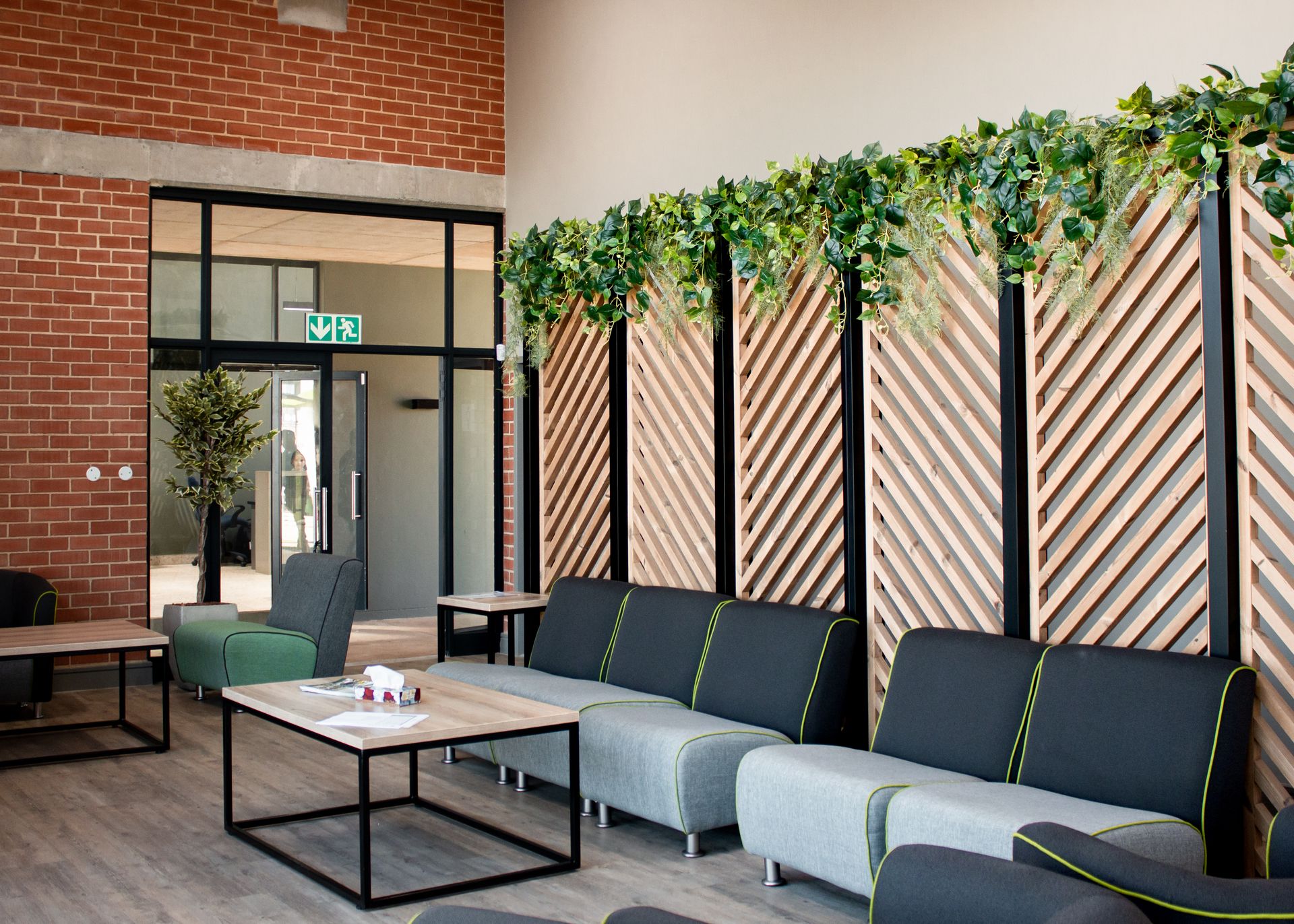 Pinnacle College Raslouw | Contact