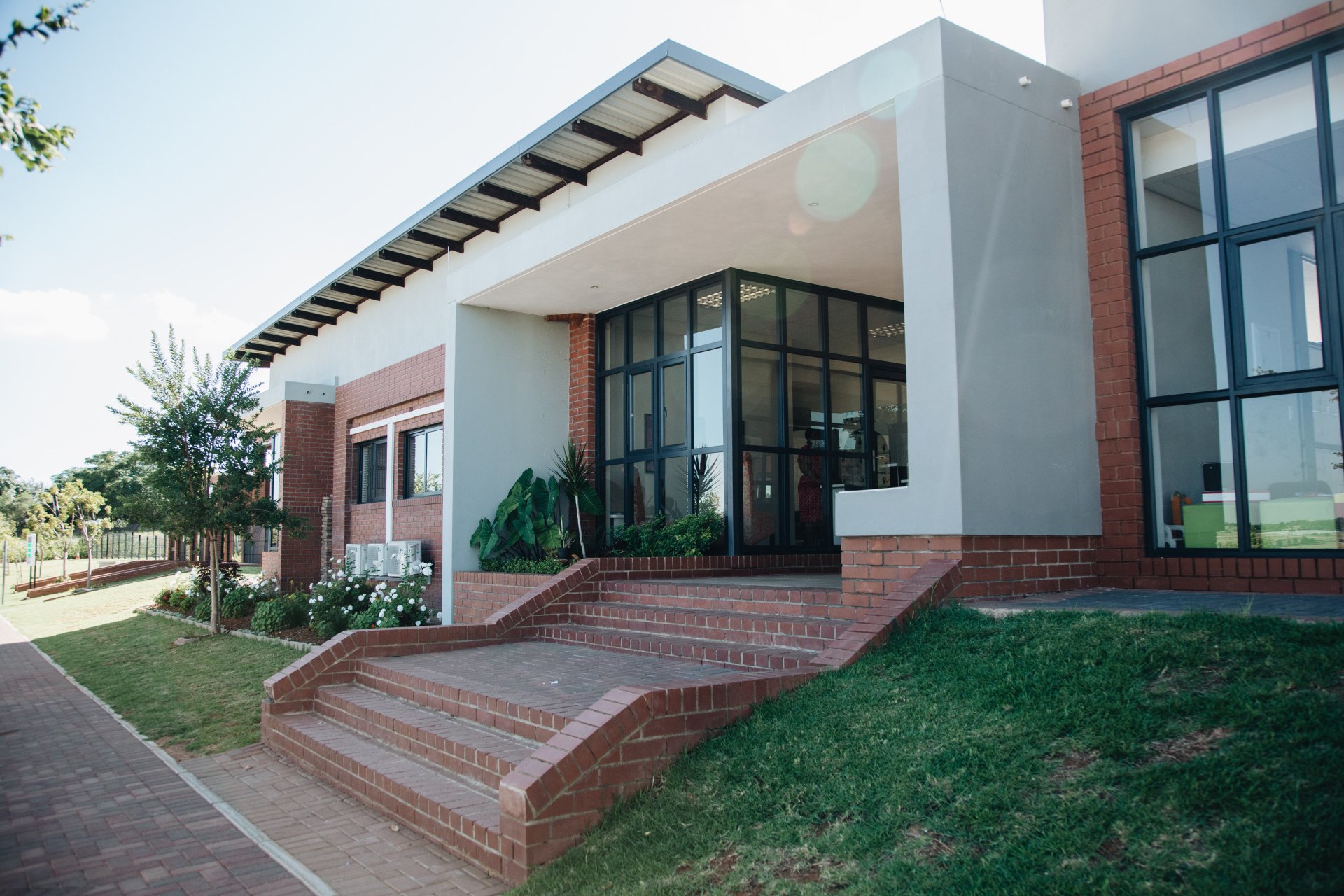 About Pinnacle College Copperleaf | Excellence in Education