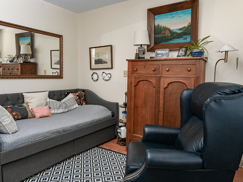 Memory Care Facilities in Jefferson City, MO | Heisinger Bluffs
