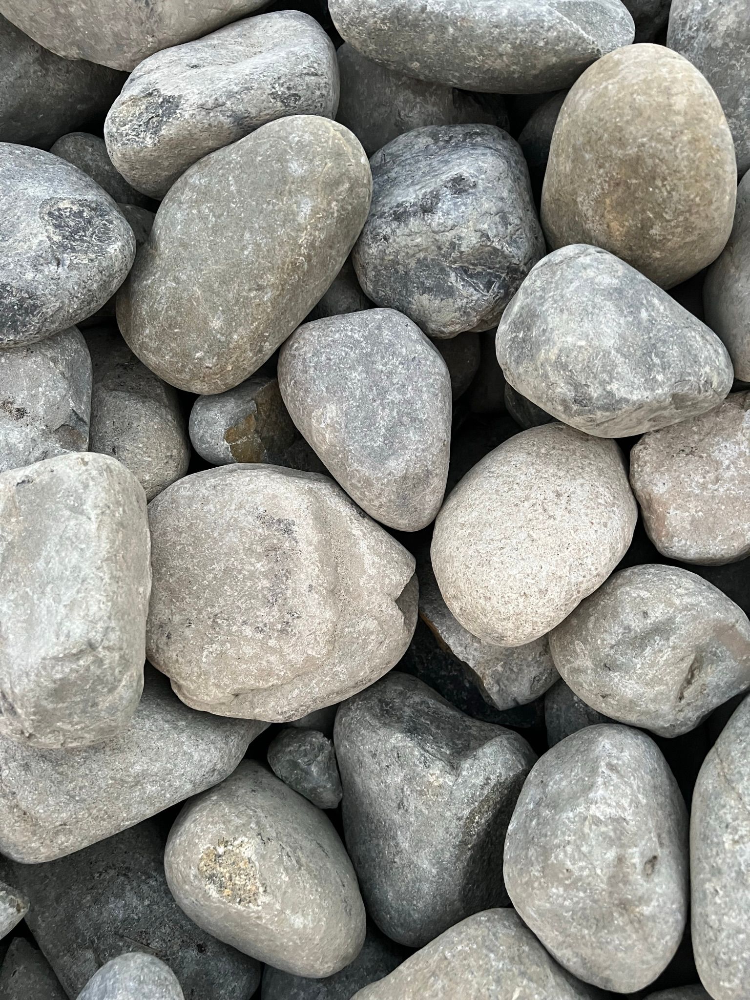 Decorative Stones in Mullumbimby | Wards Landscape Supplies