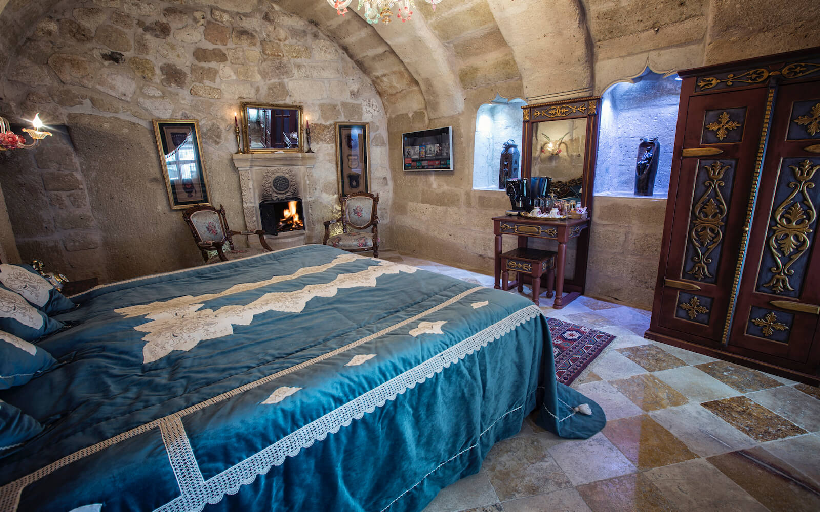 Elika Cave Suites | Gallery