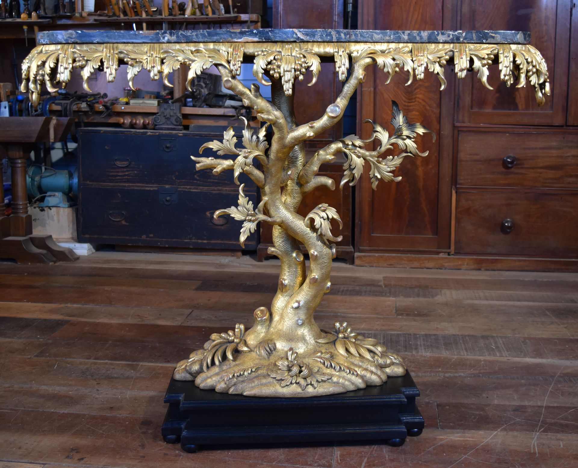 Gilded furniture restoration, gilding and repair.