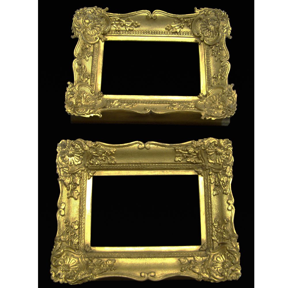 Ruth Tappin, restorer of gilded antiques.