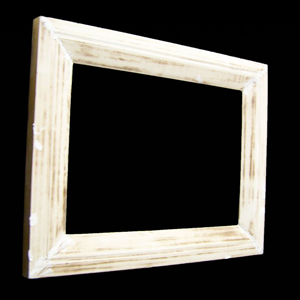 Ruth Tappin, restorer of gilded antiques.