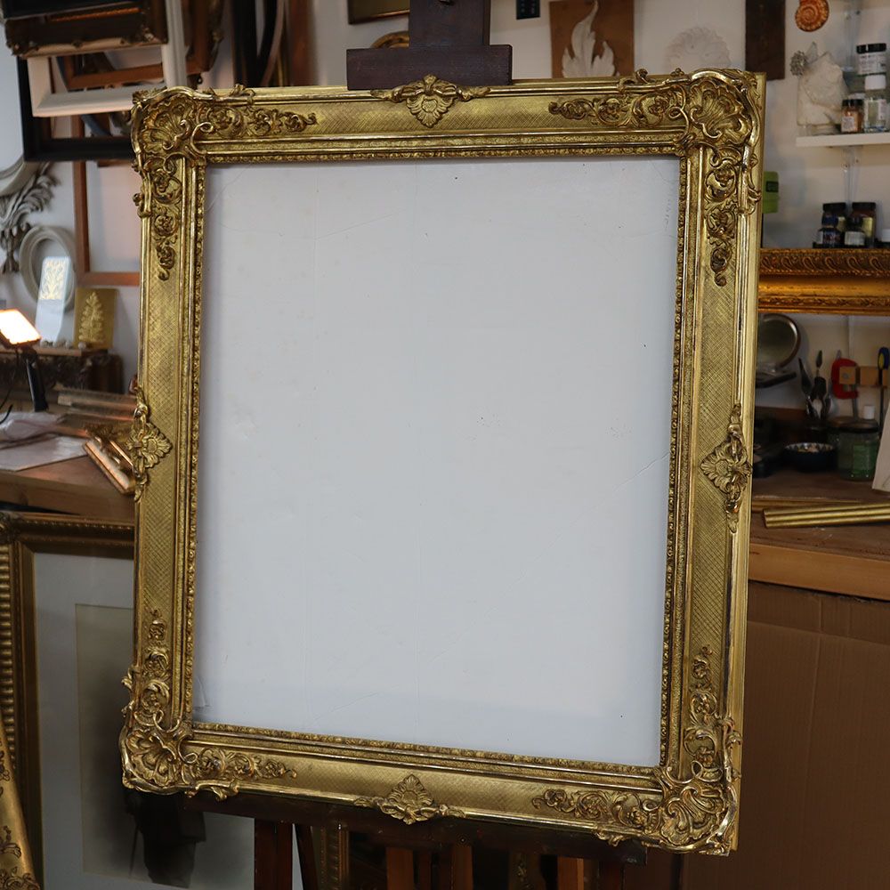 Picture frame restoration, gilding and repair