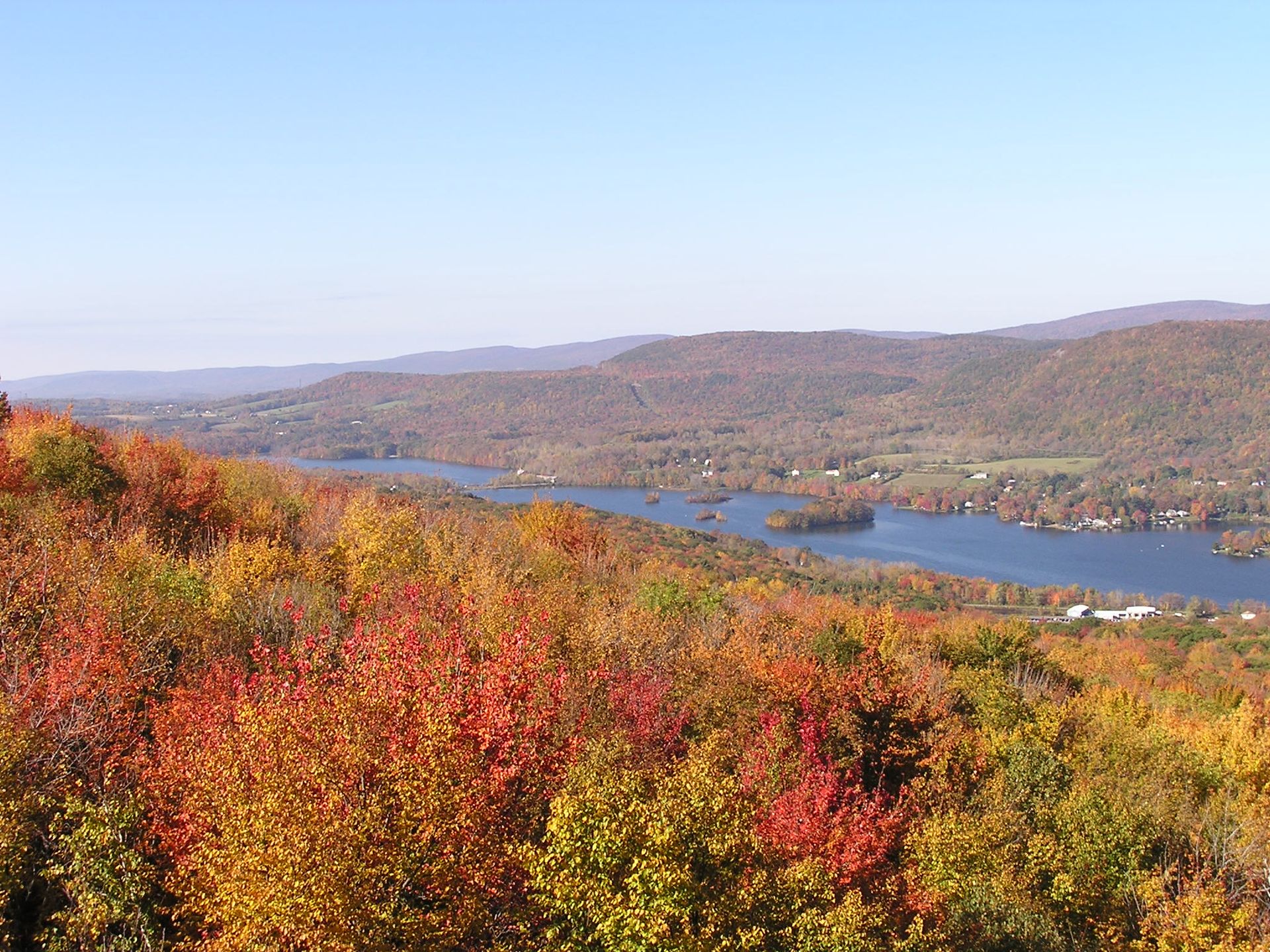 413Cares Connecting People to Resources in Western Massachusetts