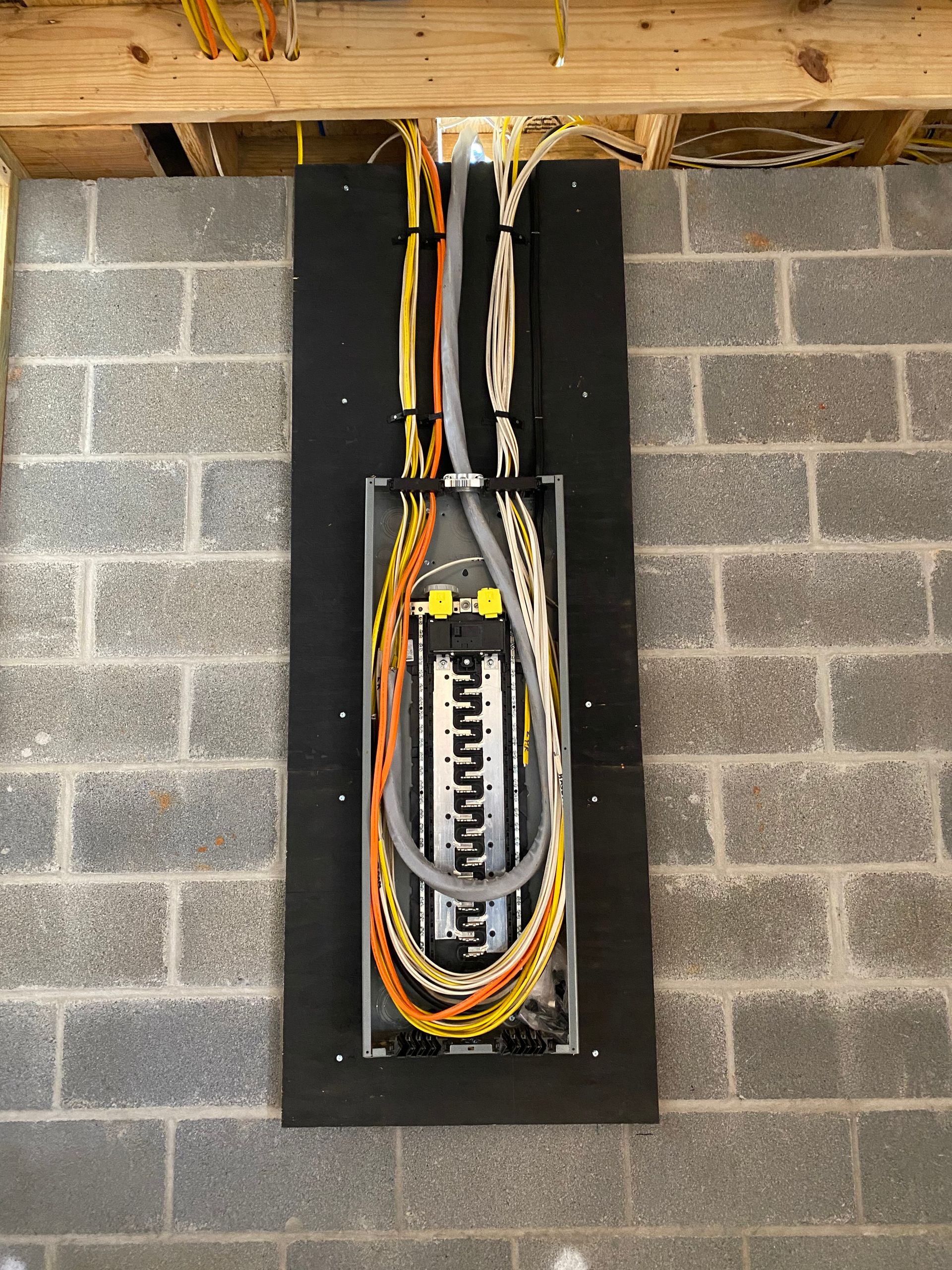 Re-New Electric, LLC: Innovative Electrical Solutions