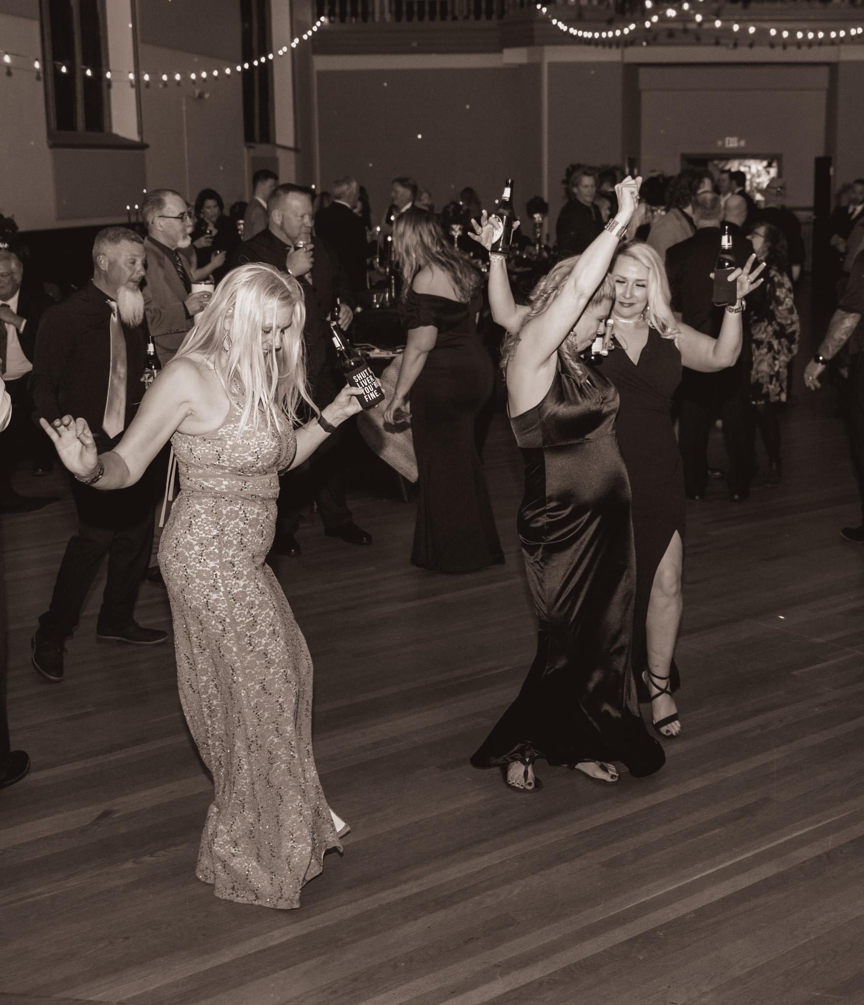 Cincinnati mobile bartending, Champagne Sisters, Private Bartender ...