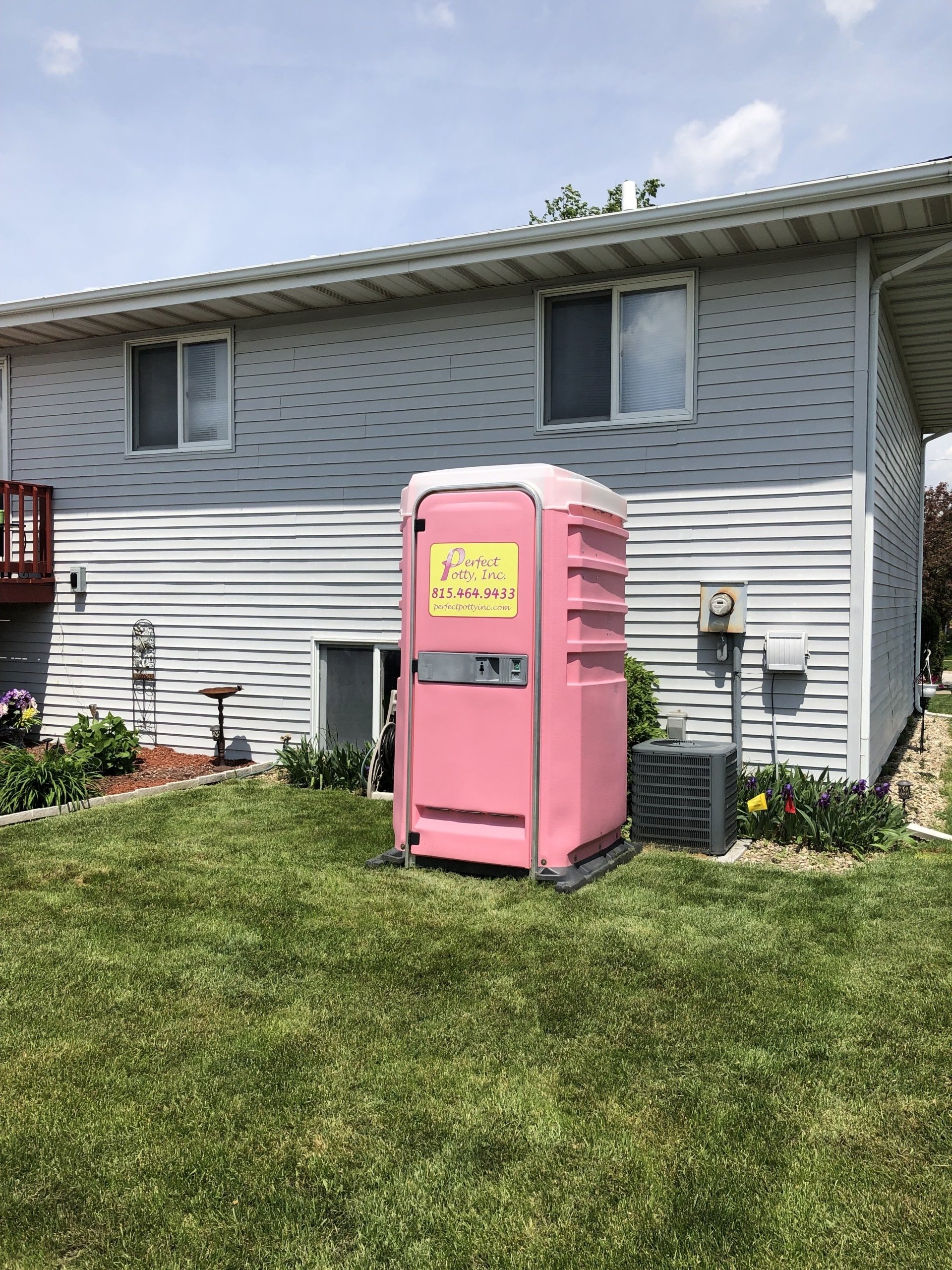 Portable Restroom Photos | Frankfort, IL | Perfect Potty, Inc.