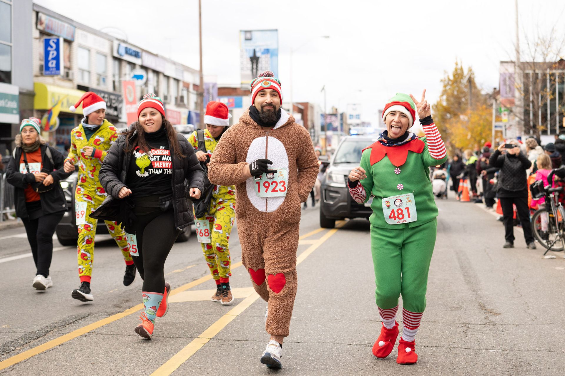 Holly Jolly Fun Run | The Original Santa Claus Parade | Toronto, ON