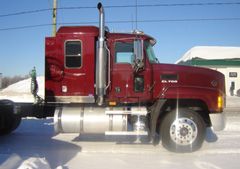 Sleeper Cabs | Les Entreprises Damris Inc.