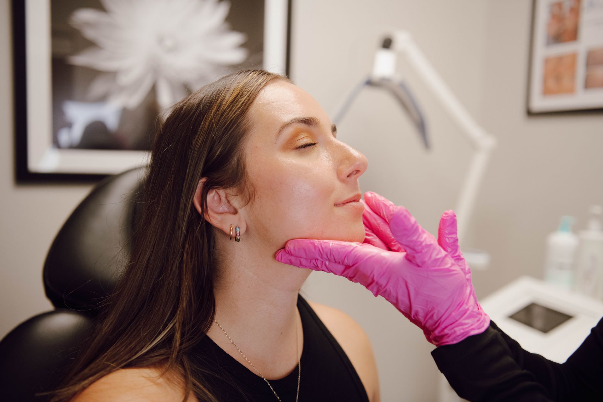 Luxurious Cryofacial Sessions - Meet The Future of Skincare