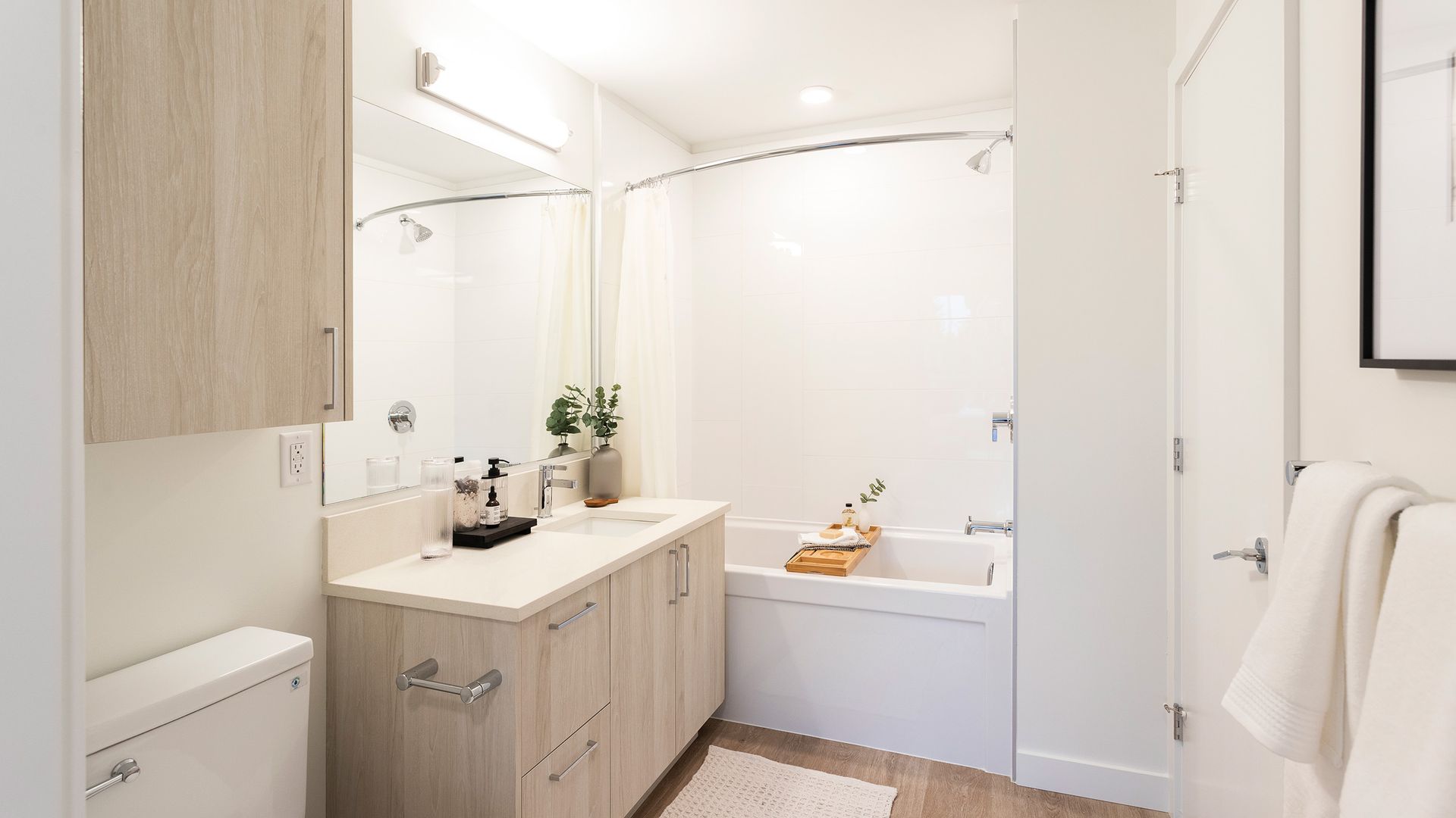 The CoMo Rental Apartments - Gallery