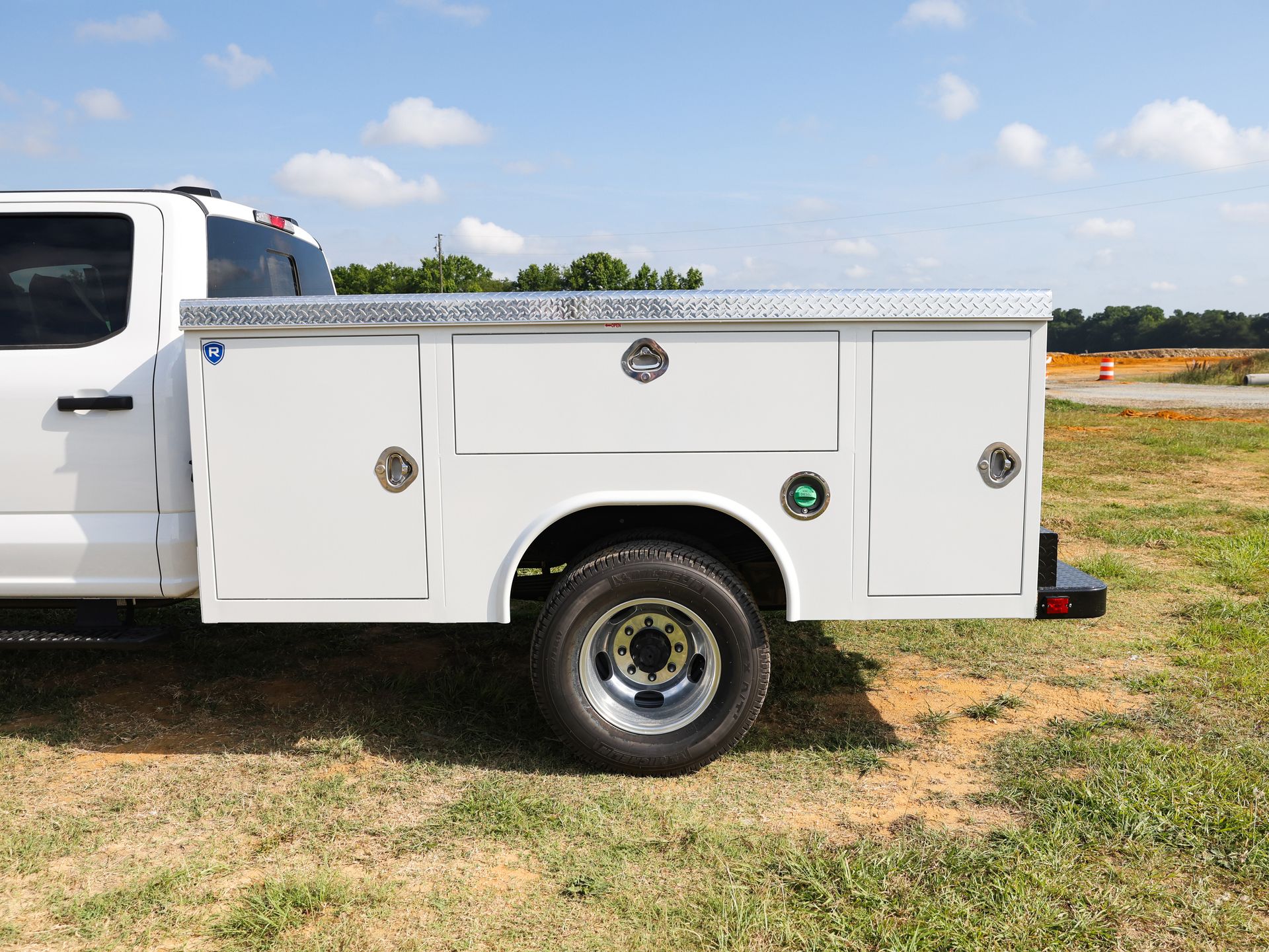 PJ’s Truck Bodies & Equipment Co. - Dunn, NC - Service Bodies