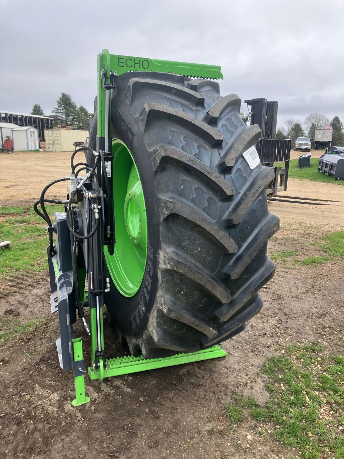 ECHO | OG Skid Steer Tire Handler