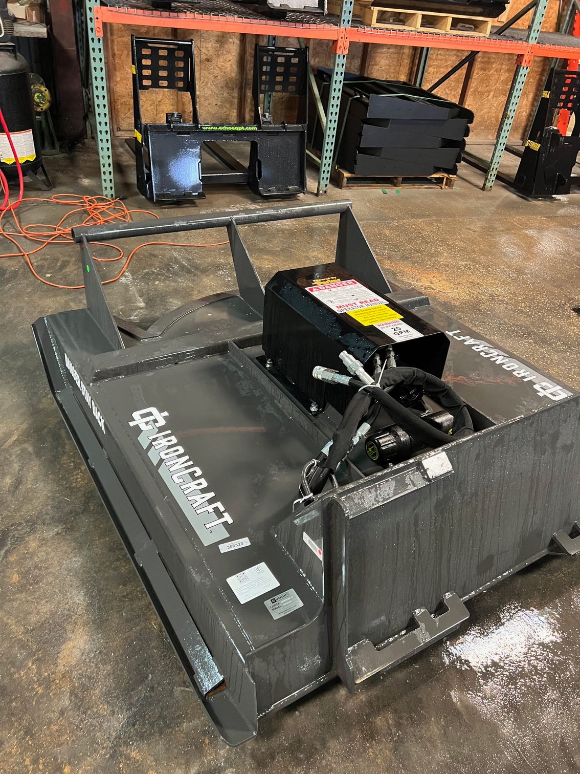 Mowers, Mulchers & Brush Cutters