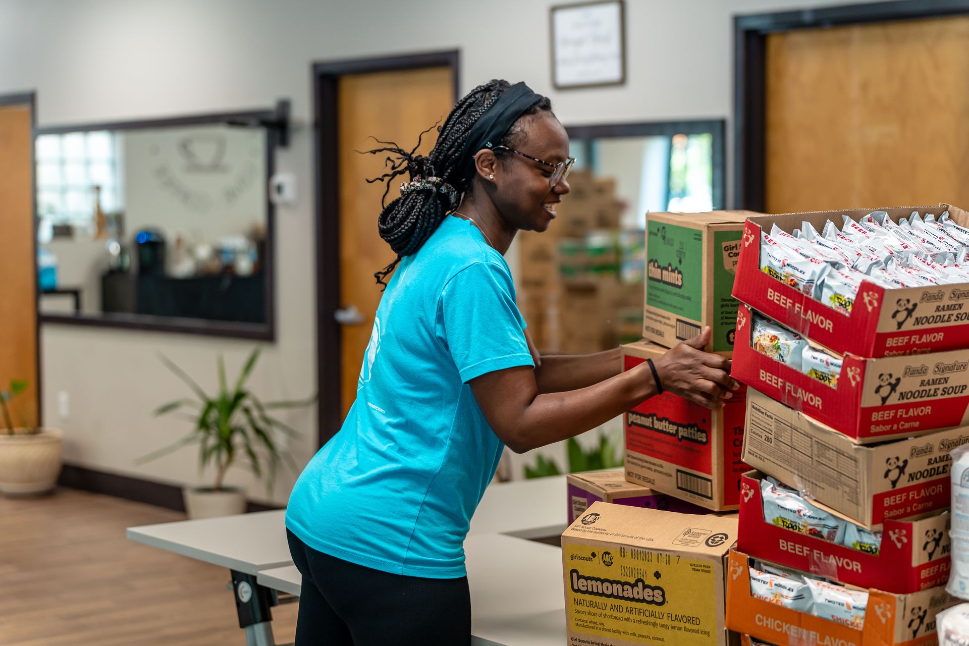 The WOW Center | Helping Women Thrive in Community