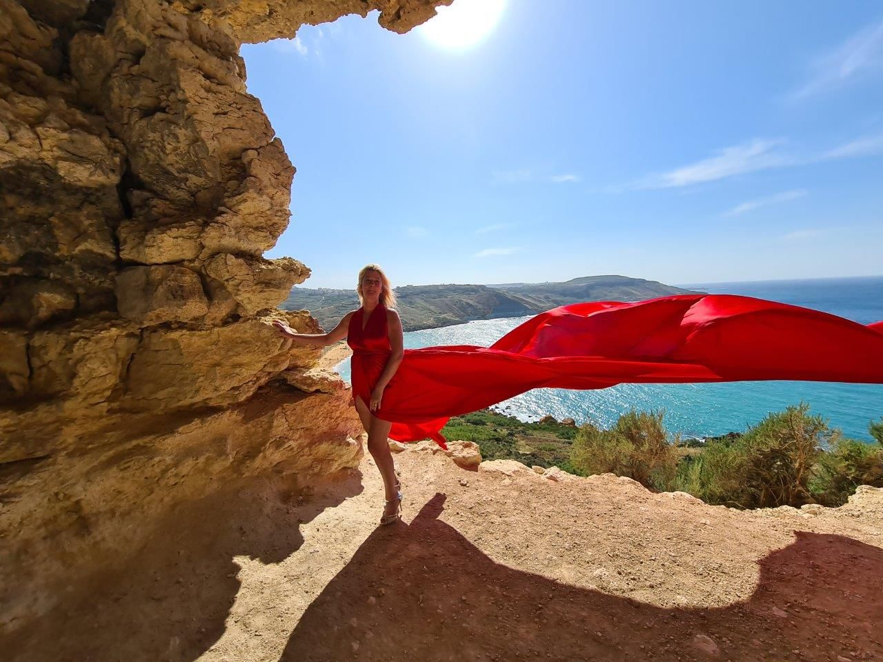 Elisabeth Wolf composer and performer of romantic piano music