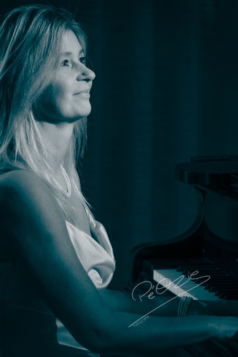 Elisabeth Wolf Komponistin und Klavierdarstellerin