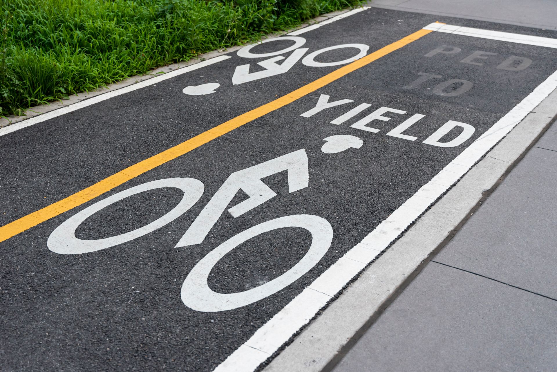 How Line Striping Helps Maintain Safety and Efficiency on Roads