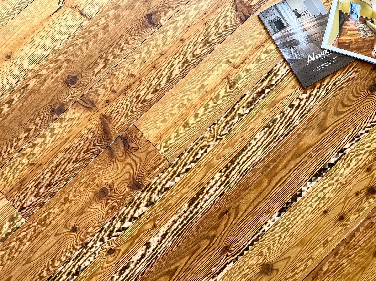 Parquet rustico: essenze, superfici e come arredare