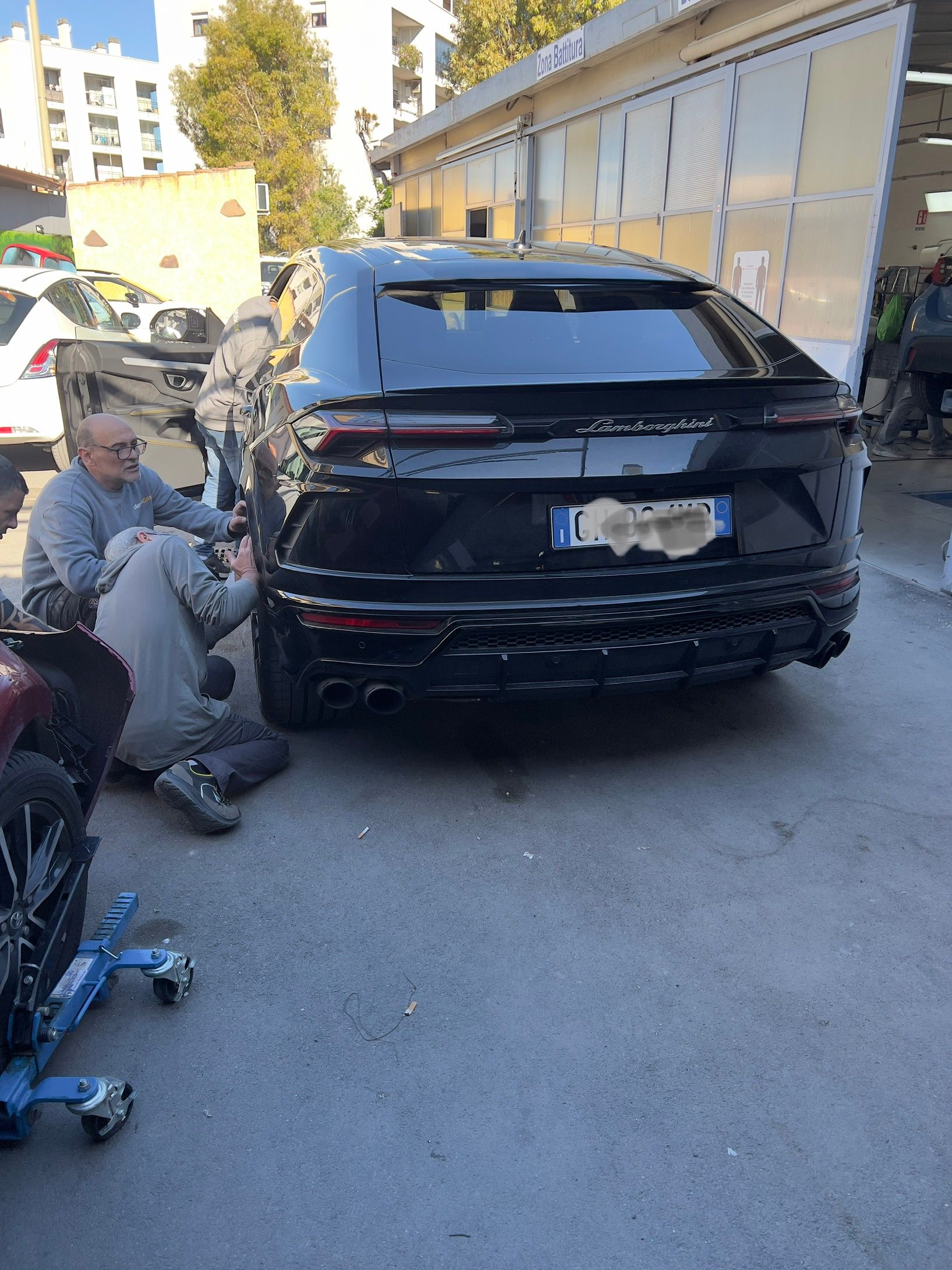 Servizi di carrozzeria multimarca | Roma | Alessi Car