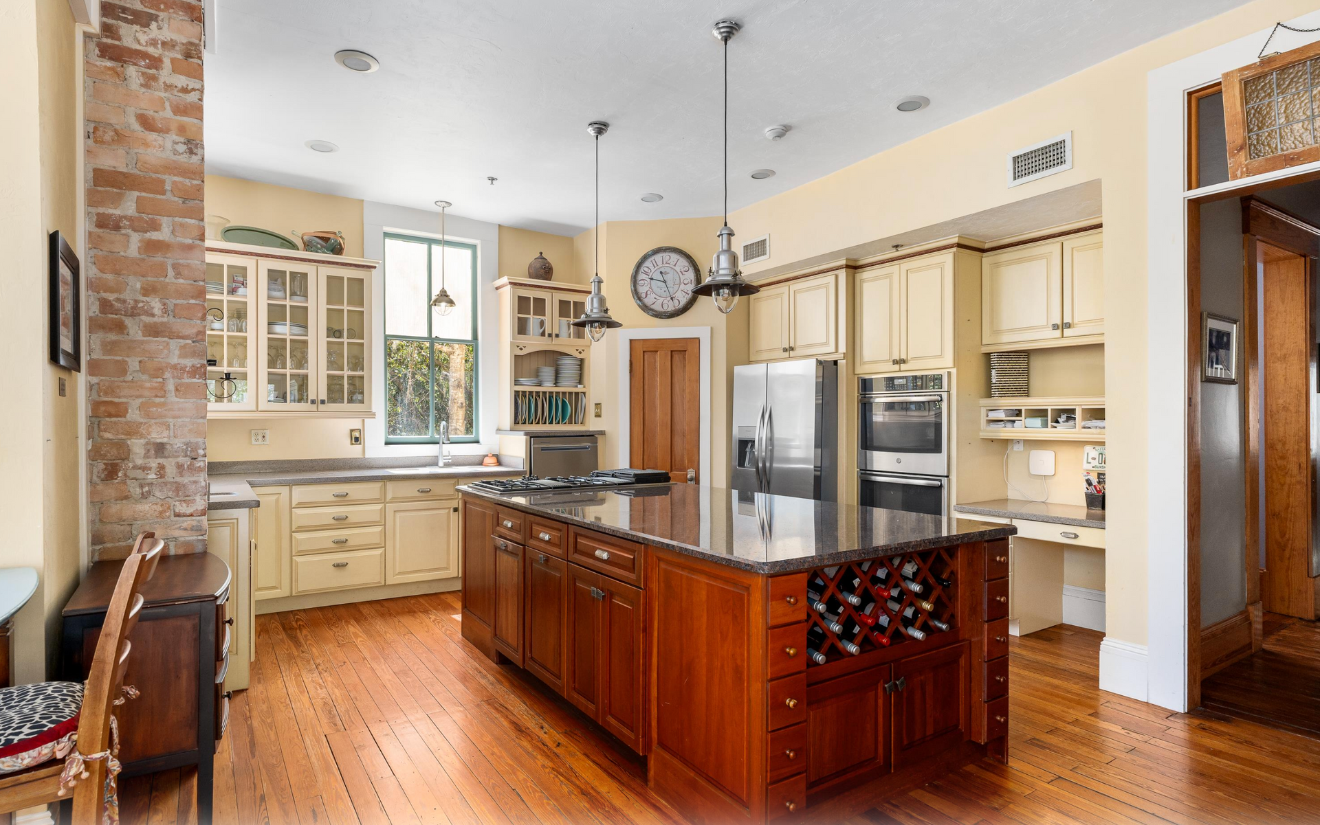 GNV - STR - AirBNB - VRBO - Vacation Rental