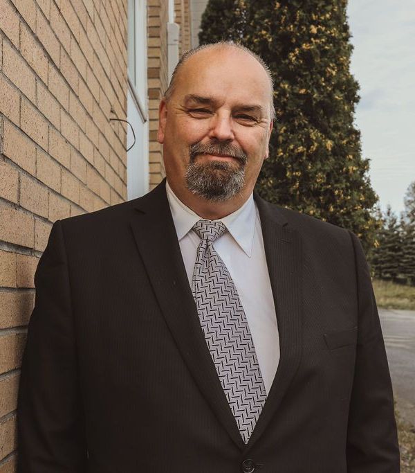 Our Experienced Funeral Home Staff | Central Funeral Homes