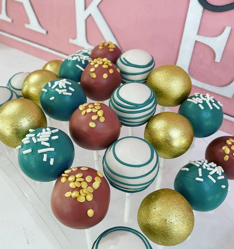 Custom Cake Designs | Crowley, TX