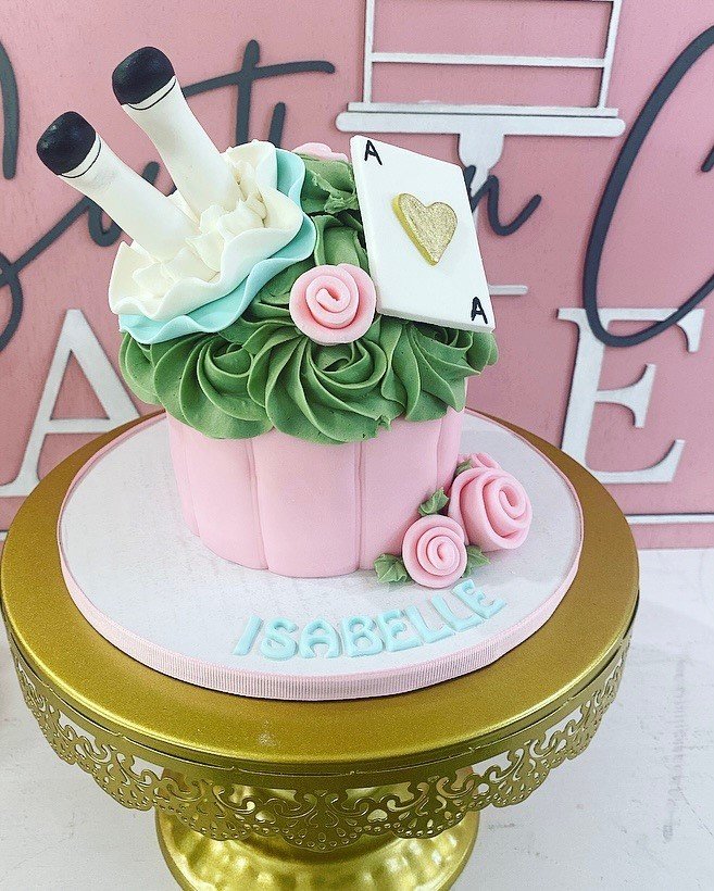 Custom Cake Designs | Crowley, TX