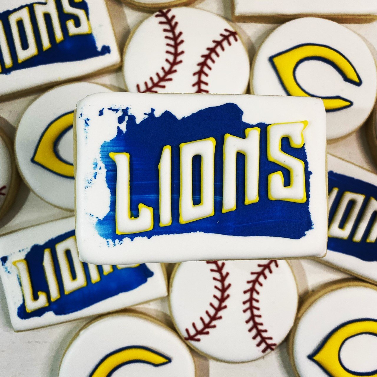 Custom Cake Designs | Crowley, TX