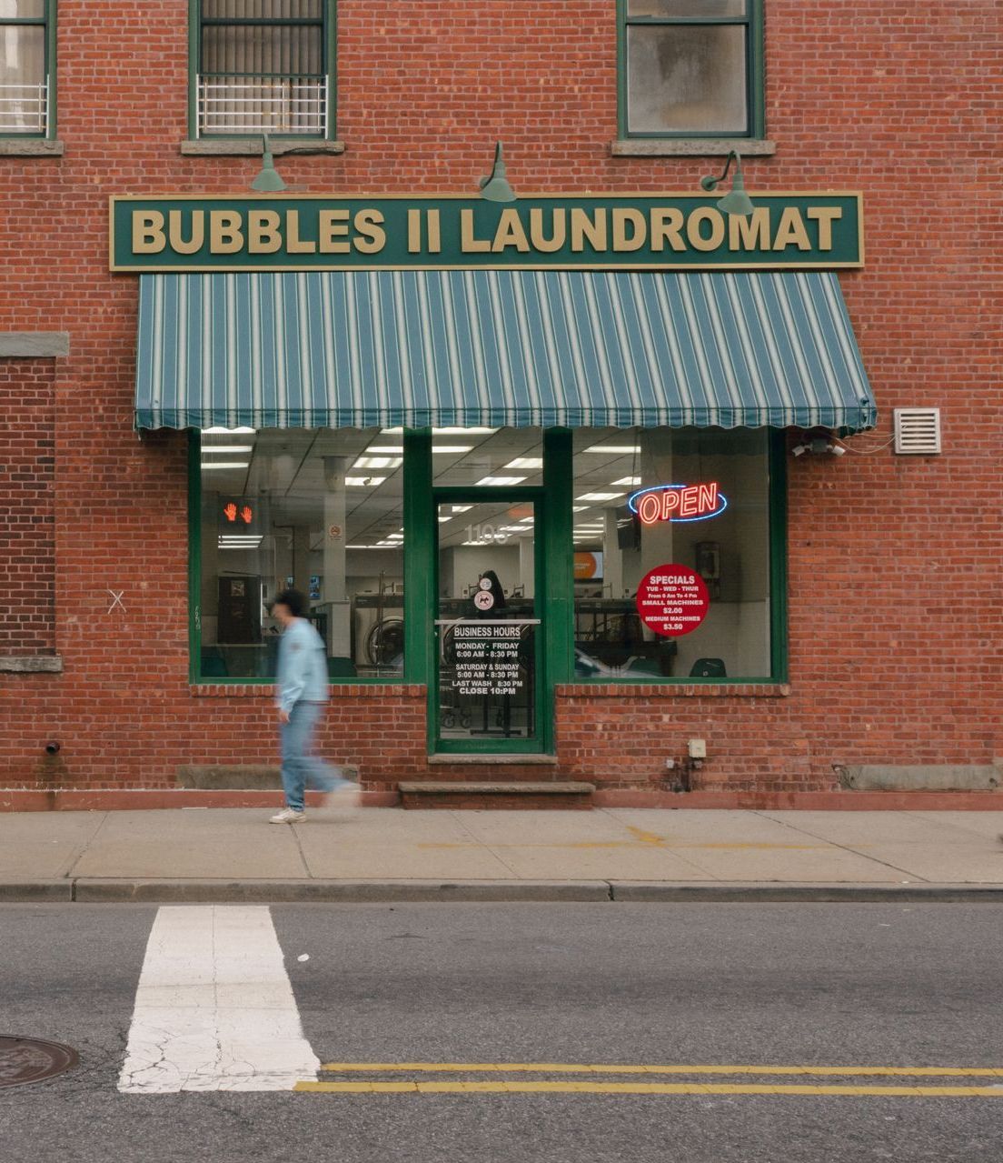 Premium Wash & Fold Services | Bubbles Laundromats