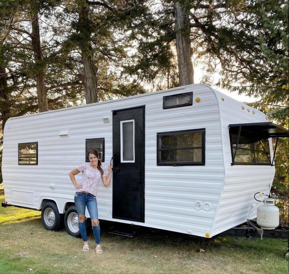 VINTAGE CAMPER REMODEL
