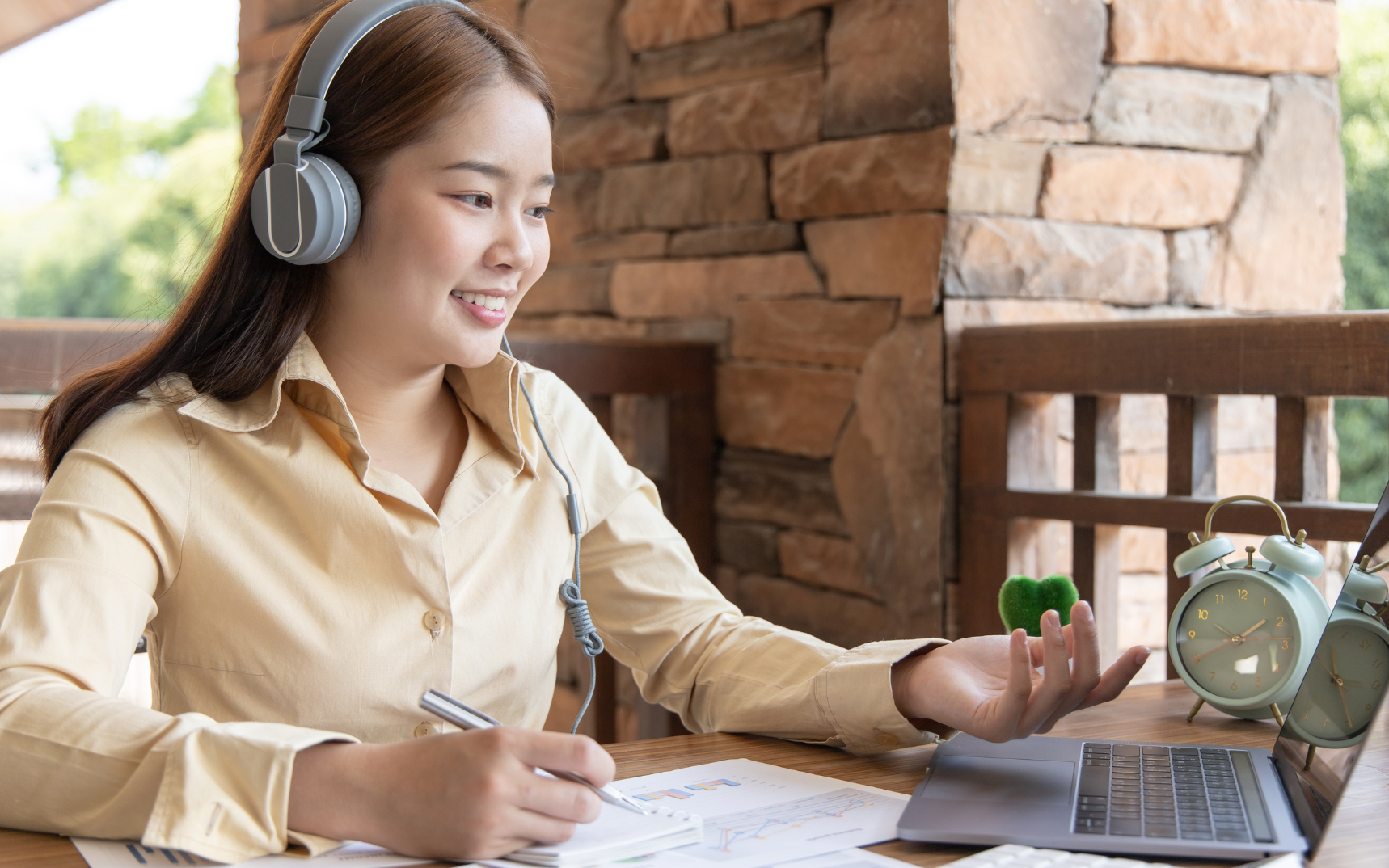 Top Five Benefits of Taking your Study Outside