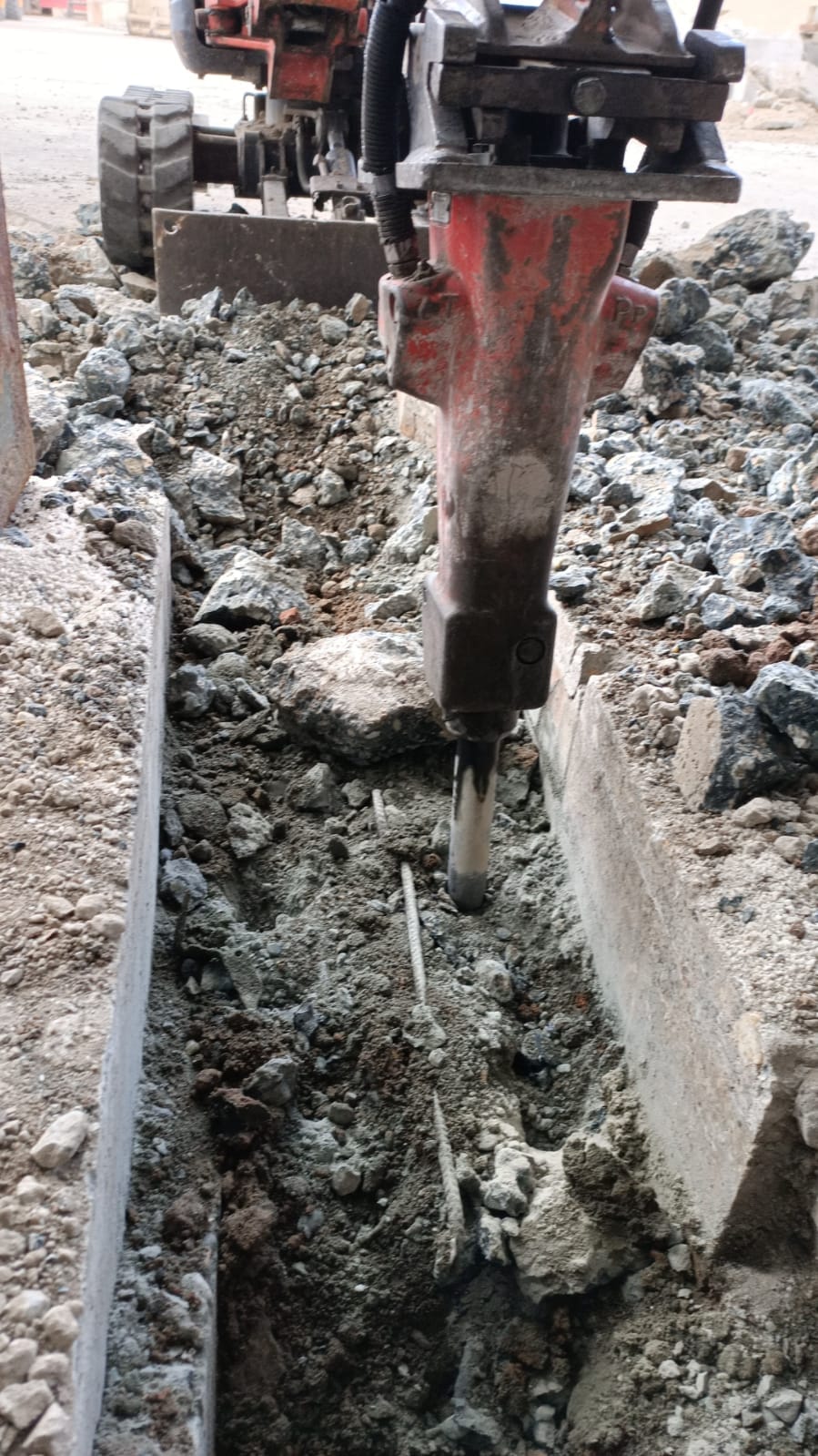 Sleuf hakken Geertruidenberg