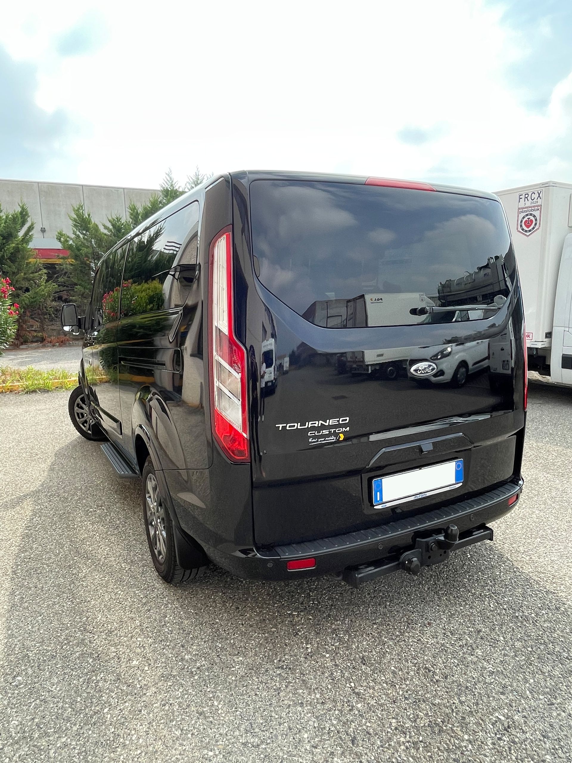 Noleggio pulmini | Piacenza | P.G.L. Trans Service