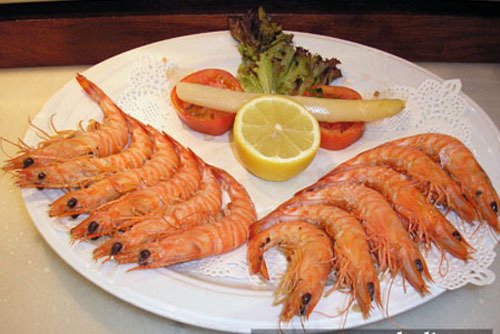 restaurantevillacazorla@hotmail.com