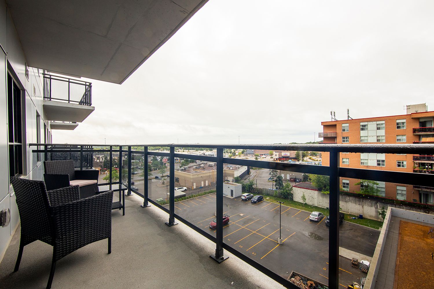 Gallery | Suites and Building pictures at 1475 whites road Pickering