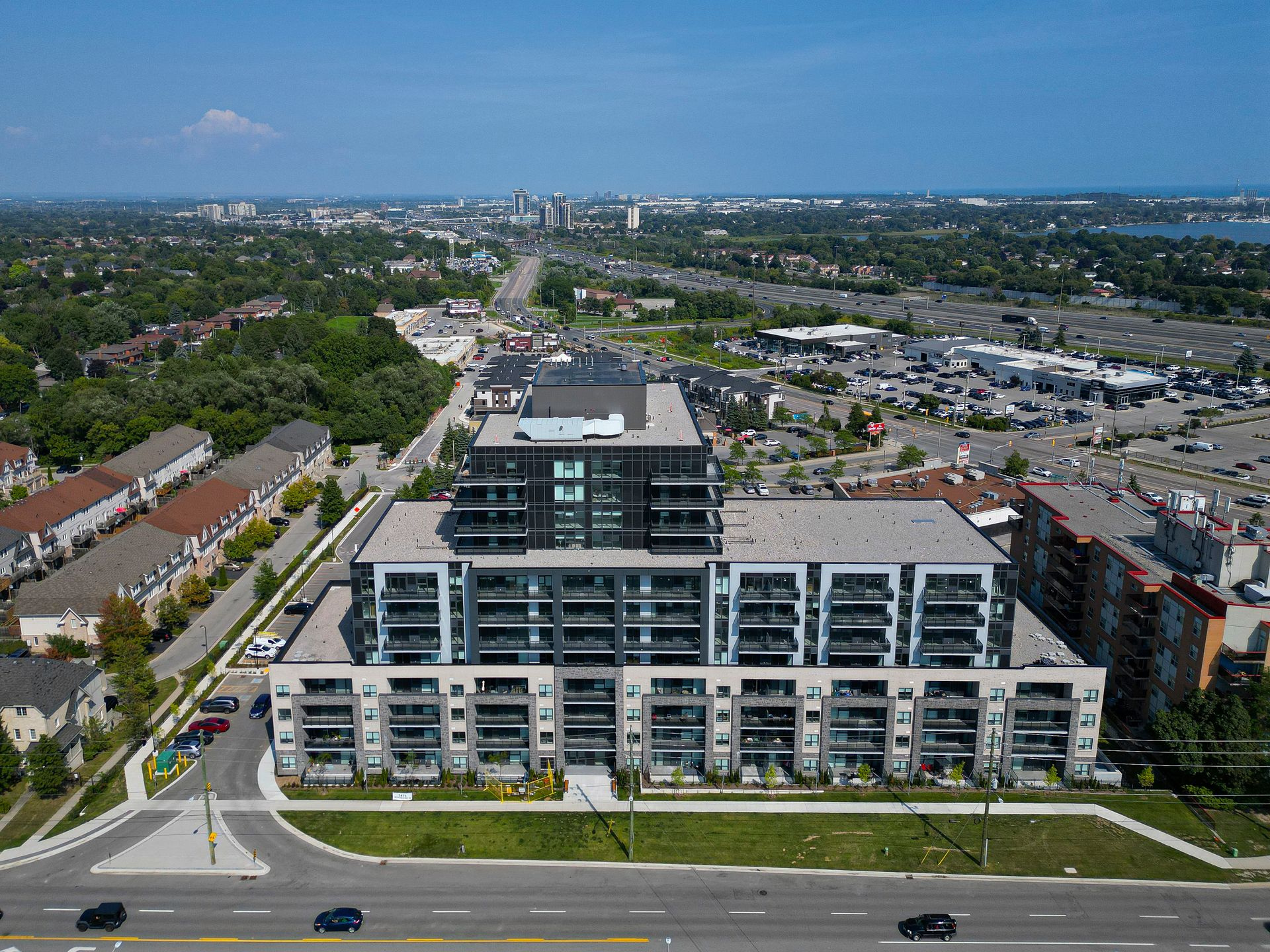 Gallery | Suites and Building pictures at 1475 whites road Pickering