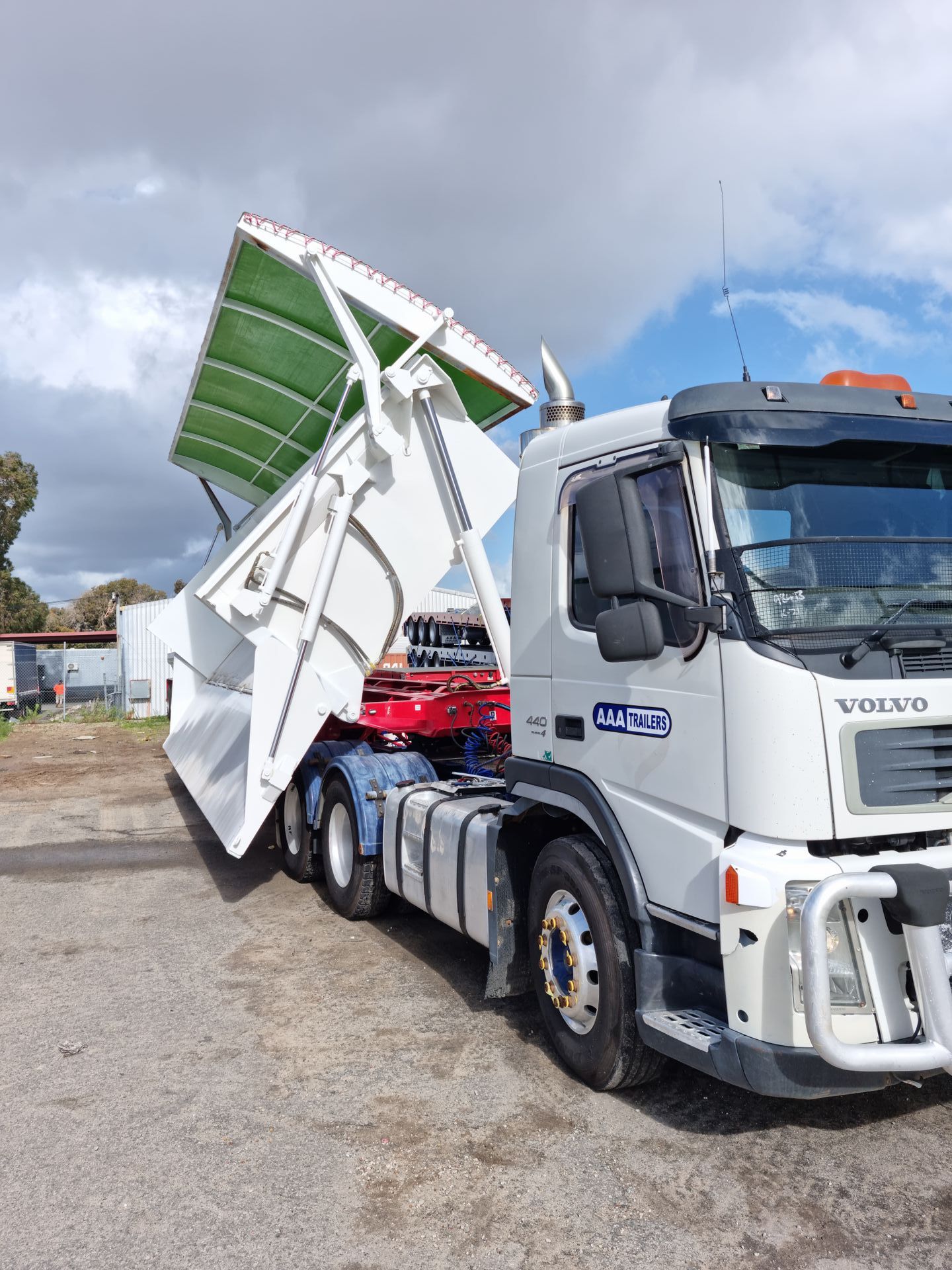 Side Tippers | AAA Trailers Perth