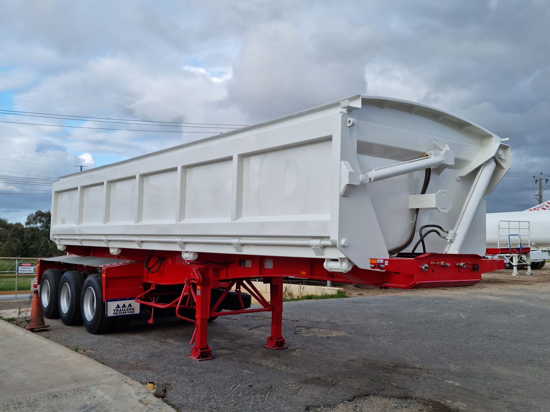 Side Tippers | AAA Trailers Brisbane